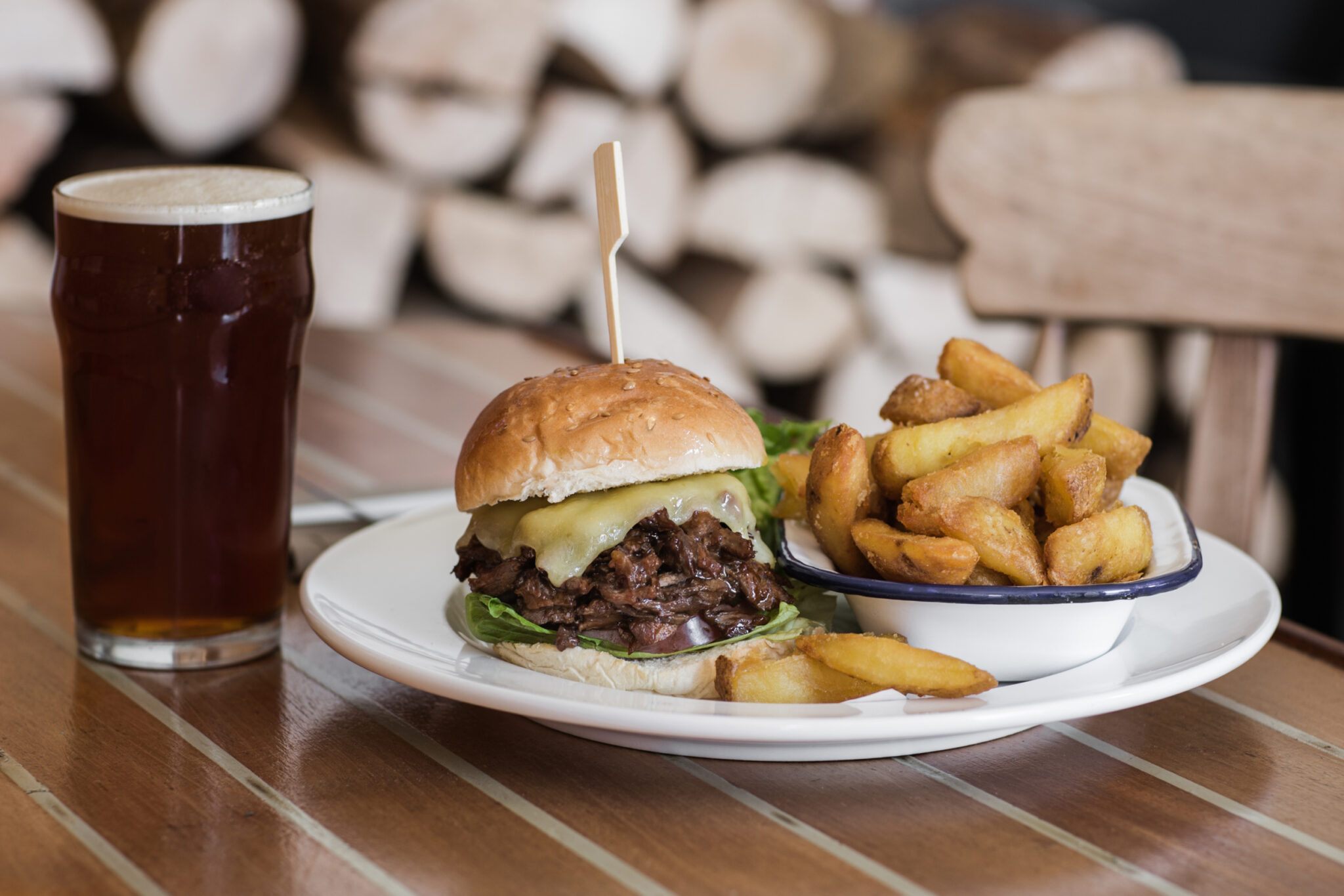 Food & Drink - THE TURF